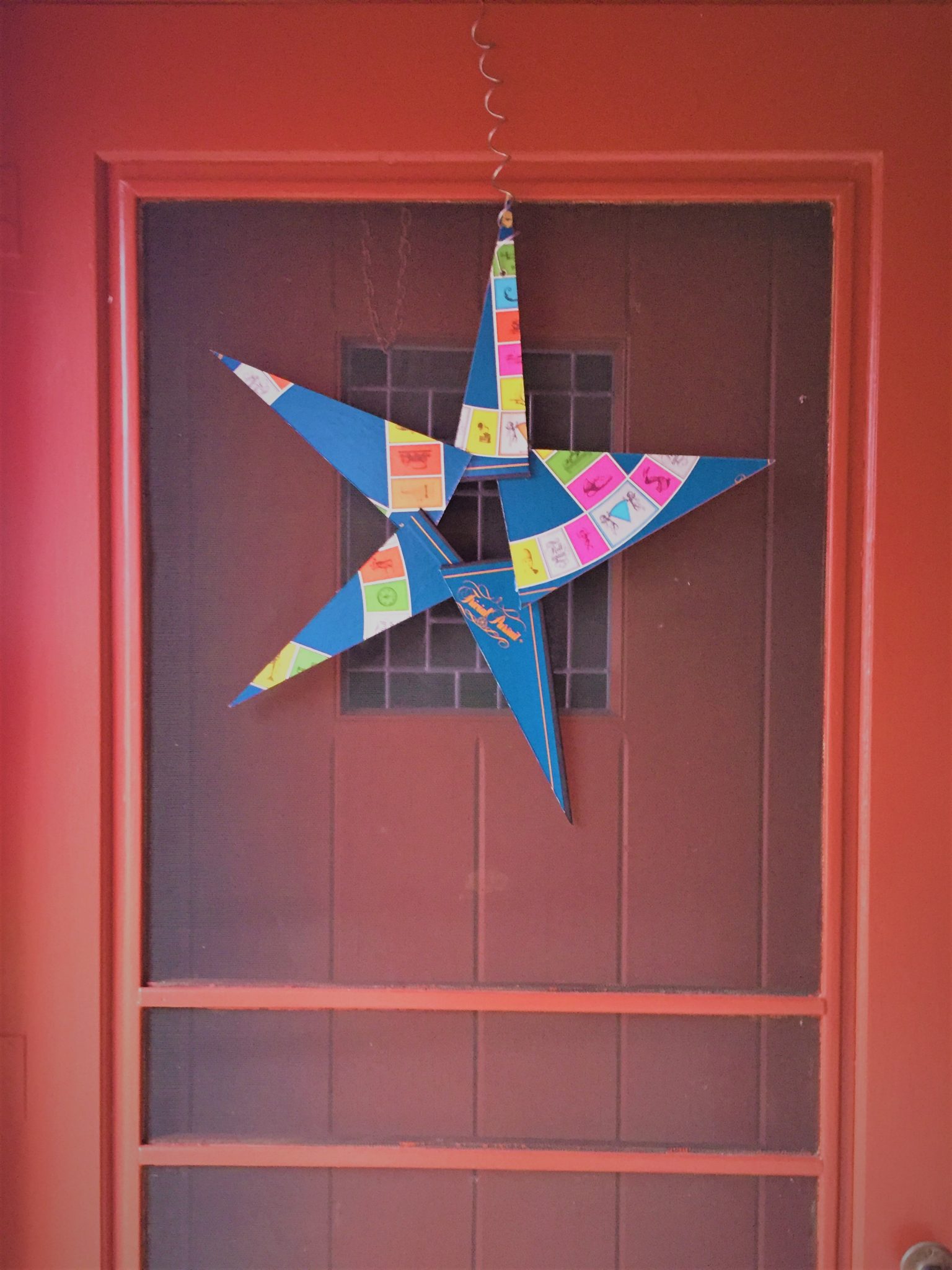 Easy 8-Step Playing Card Star Ornaments - Finding Your Good