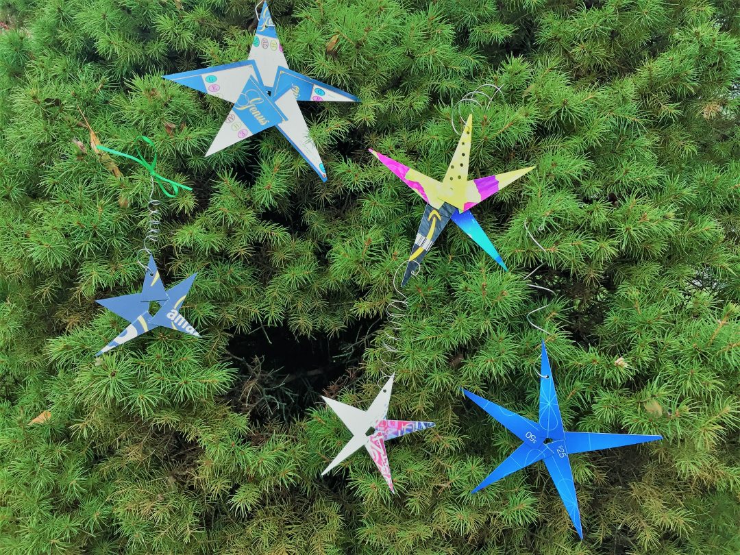 Easy 8-Step Playing Card Star Ornaments - Finding Your Good