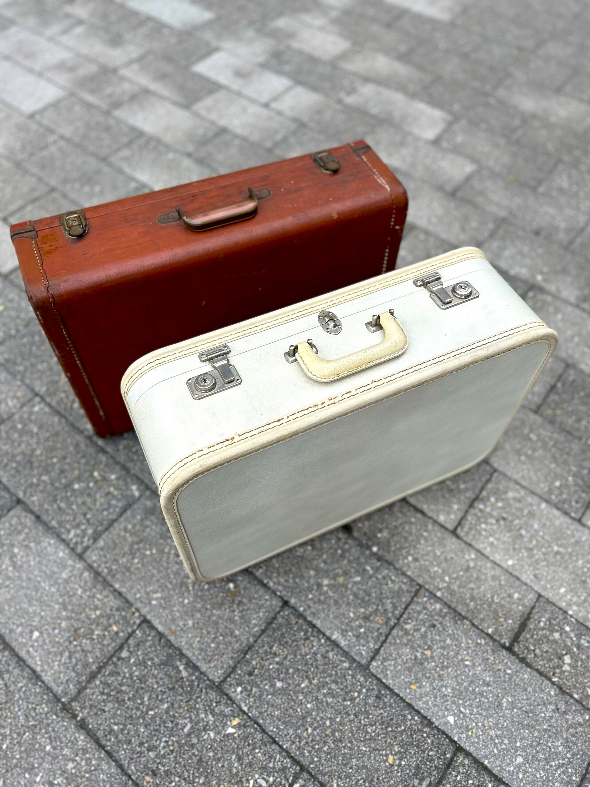 DIY: How to Upcycle Vintage Suitcases into an Accent Table - Finding ...